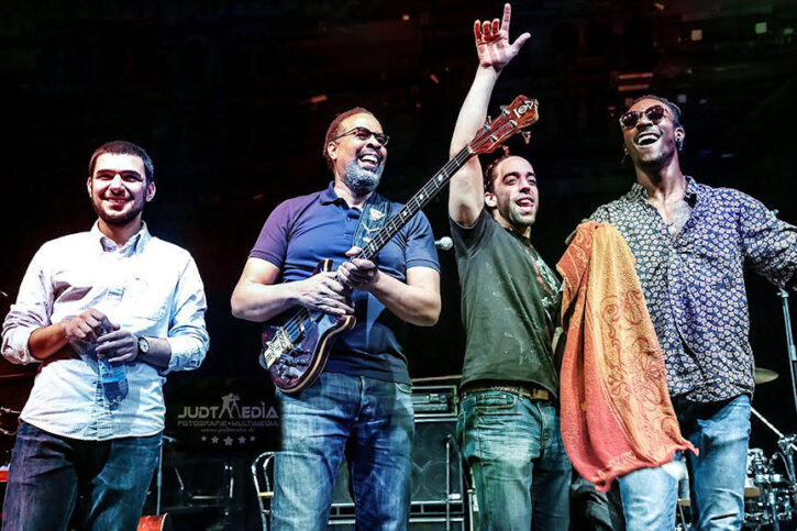 STANLEY - StanleyClarke.com